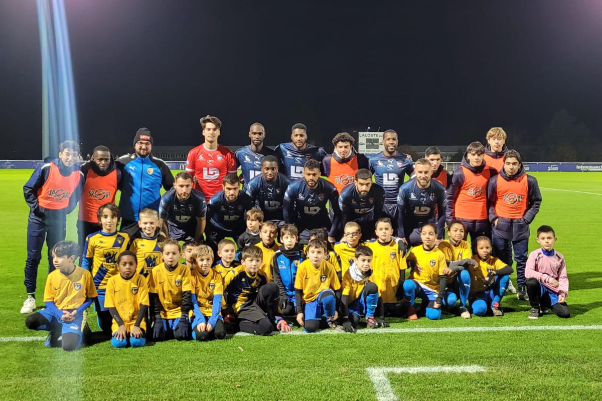 Les U11 sur un terrain de National 2 ! – US Cluny football – site officiel